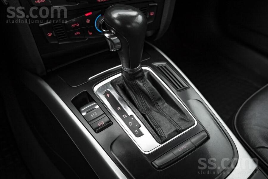 Balts Audi A4 2009 Rīga, ar dzinēja tilpumu 2.00 L un nobraukumu 325 tūkst. km par 5750 €, foto 20 vietnē AUTOMOTO.COM.LV