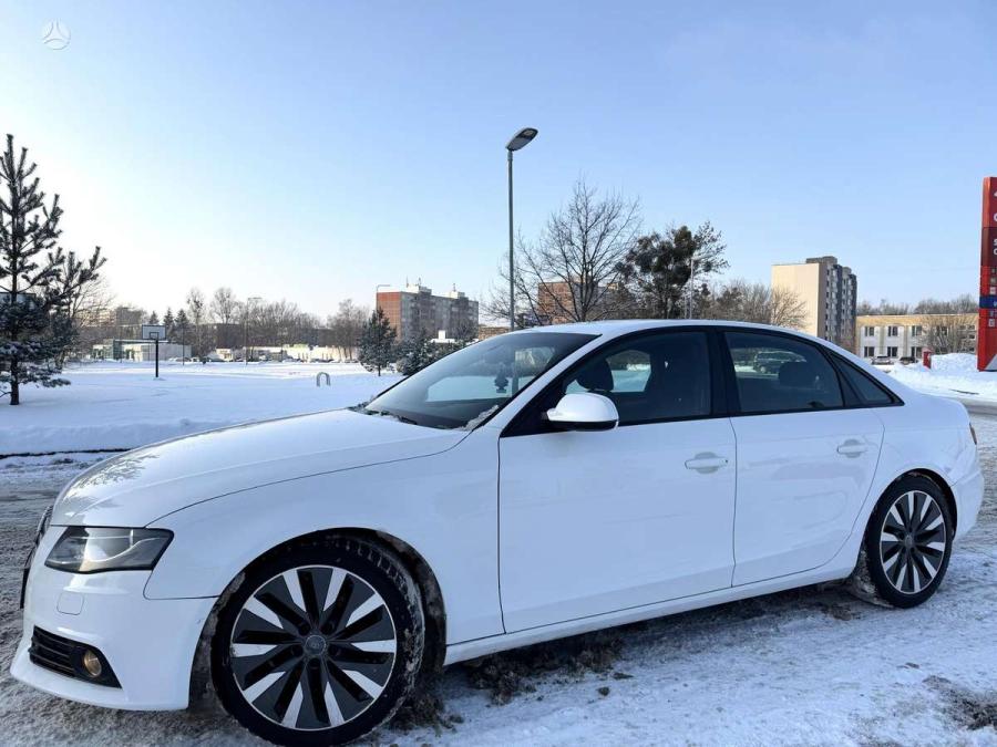 White Audi A4 2010 in Kaunas, with an engine capacity of 1.97 L and mileage of 341 thousand km for 5950 €, photo 9 on AUTOMOTO.COM.LV