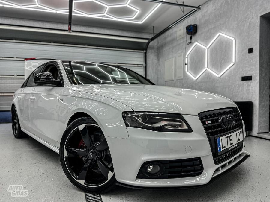 White Audi A4 2010 in Kaunas, with an engine capacity of 2.00 L and mileage of 380 thousand km for 6650 €, photo 8 on AUTOMOTO.COM.LV