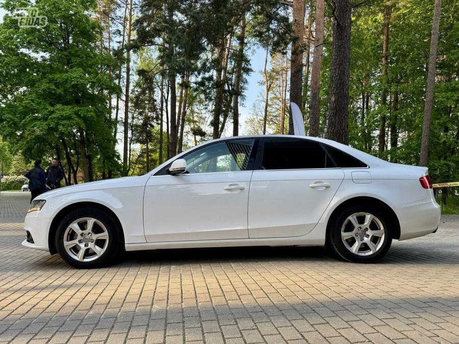 White Audi A4 2010 in Alytus, with an engine capacity of 2.70 L and mileage of 301 thousand km for 6850 €, photo 8 on AUTOMOTO.COM.LV