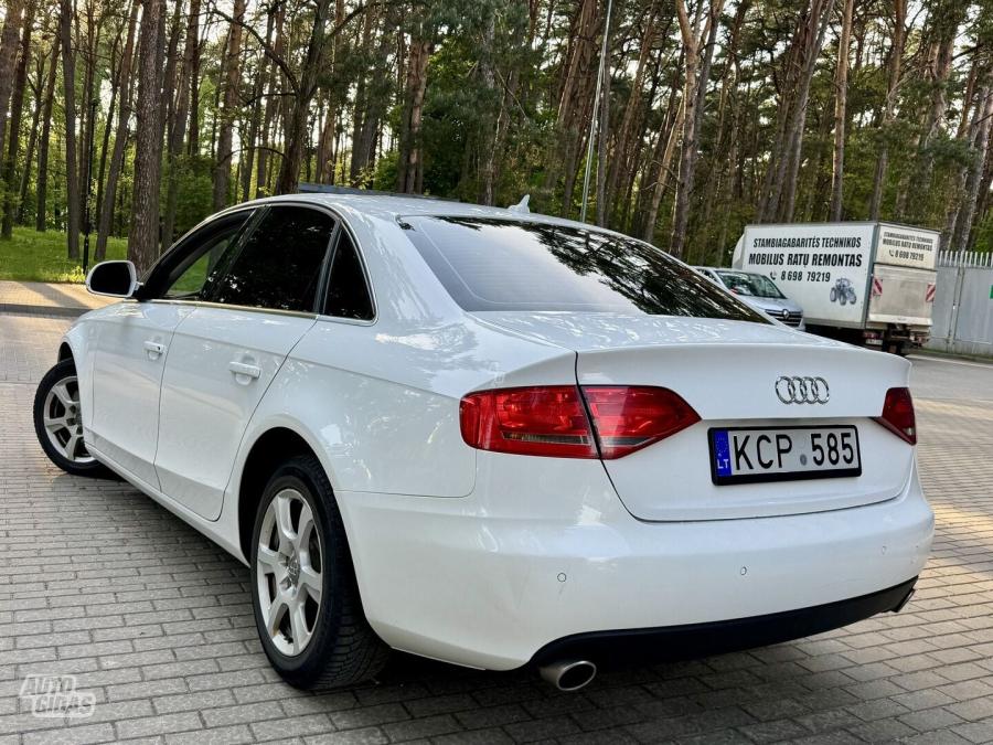 White Audi A4 2010 in Alytus, with an engine capacity of 2.70 L and mileage of 301 thousand km for 6850 €, photo 32 on AUTOMOTO.COM.LV