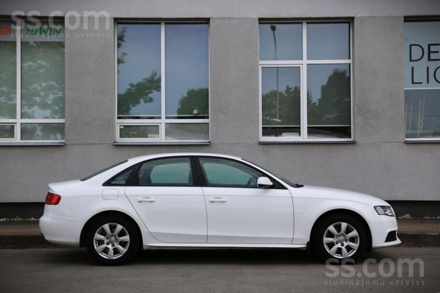 White Audi A4 2010 in Riga, with an engine capacity of 1.80 L and mileage of 277 thousand km for 5495 €, photo 4 on AUTOMOTO.COM.LV