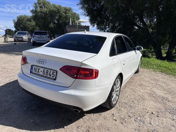 Balts Audi A4 2010 Liepāja, ar dzinēja tilpumu 3.00 L un nobraukumu 306 tūkst. km par 8150 €, foto 3 vietnē AUTOMOTO.COM.LV