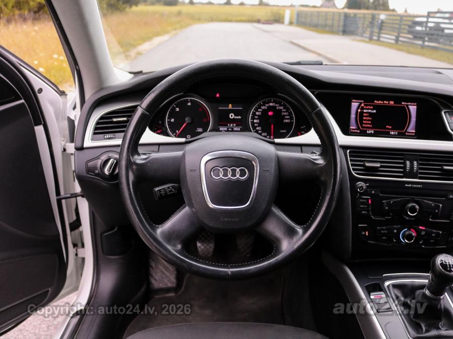 Balts Audi A4 2010 Tallina, ar dzinēja tilpumu 2.00 L un nobraukumu 320 tūkst. km par 4850 €, foto 16 vietnē AUTOMOTO.COM.LV