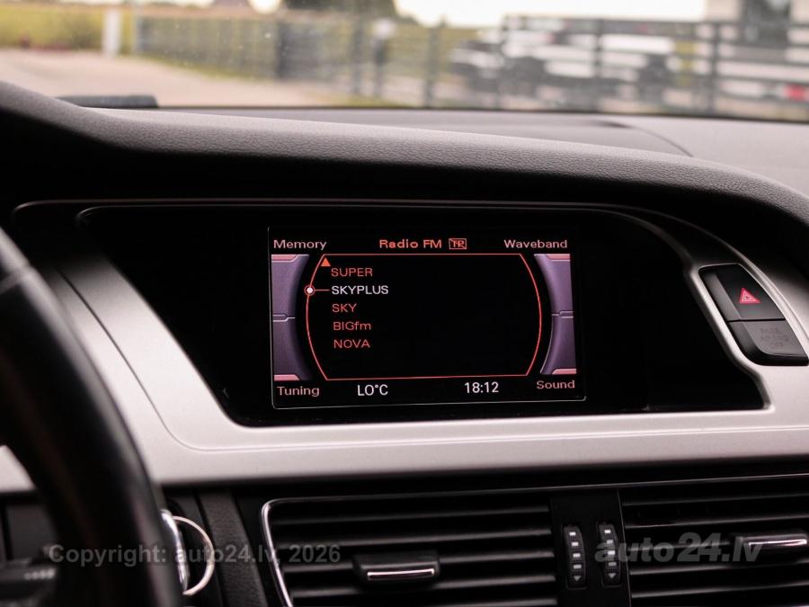 Balts Audi A4 2010 Tallina, ar dzinēja tilpumu 2.00 L un nobraukumu 320 tūkst. km par 4850 €, foto 17 vietnē AUTOMOTO.COM.LV