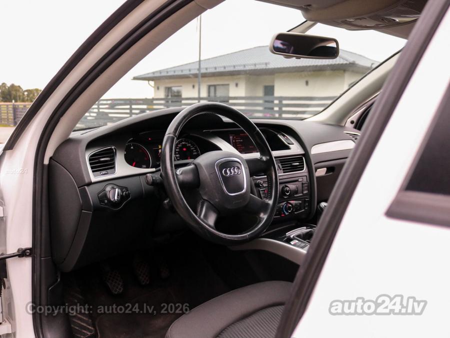 Balts Audi A4 2010 Tallina, ar dzinēja tilpumu 2.00 L un nobraukumu 320 tūkst. km par 4850 €, foto 25 vietnē AUTOMOTO.COM.LV