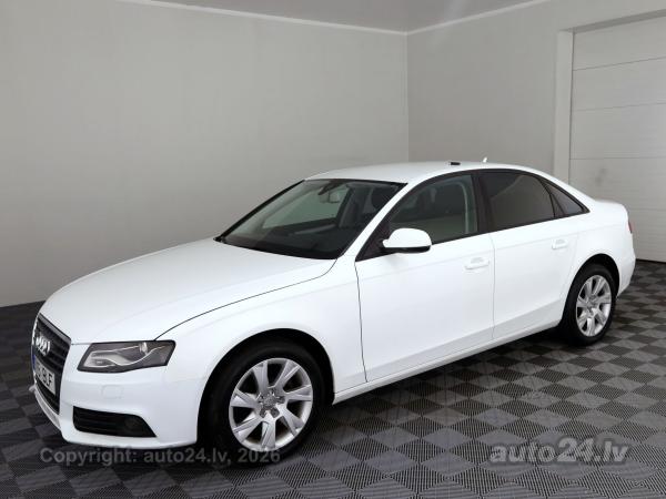 Audi A4 2010 in Tallinn on AUTOMOTO.COM.LV White Audi A4 2010 in Tallinn, with an engine capacity of 2.00 L and mileage of 284 thousand km for 3999 €, photo 3 on AUTOMOTO.COM.LV