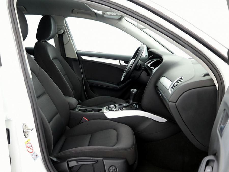 Balts Audi A4 2010 Tallina, ar dzinēja tilpumu 2.00 L un nobraukumu 284 tūkst. km par 3999 €, foto 7 vietnē AUTOMOTO.COM.LV