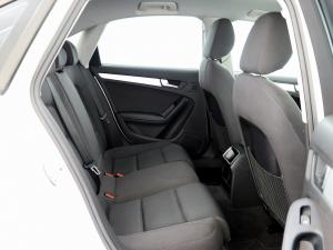 Balts Audi A4 2010 Tallina, ar dzinēja tilpumu 2.00 L un nobraukumu 284 tūkst. km par 3999 €, foto 15 vietnē AUTOMOTO.COM.LV