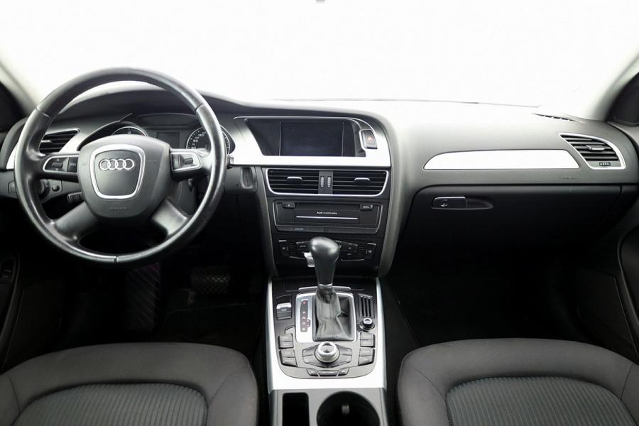 Balts Audi A4 2010 Tallina, ar dzinēja tilpumu 2.00 L un nobraukumu 284 tūkst. km par 3999 €, foto 13 vietnē AUTOMOTO.COM.LV