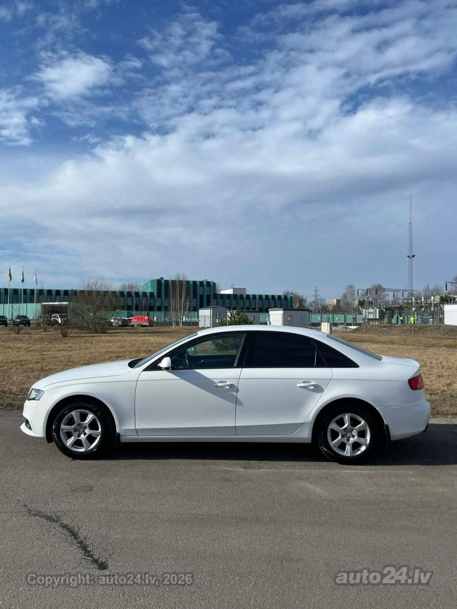Balts Audi A4 2011 Tallina, ar dzinēja tilpumu 1.80 L un nobraukumu 220 tūkst. km par 6150 €, foto 3 vietnē AUTOMOTO.COM.LV