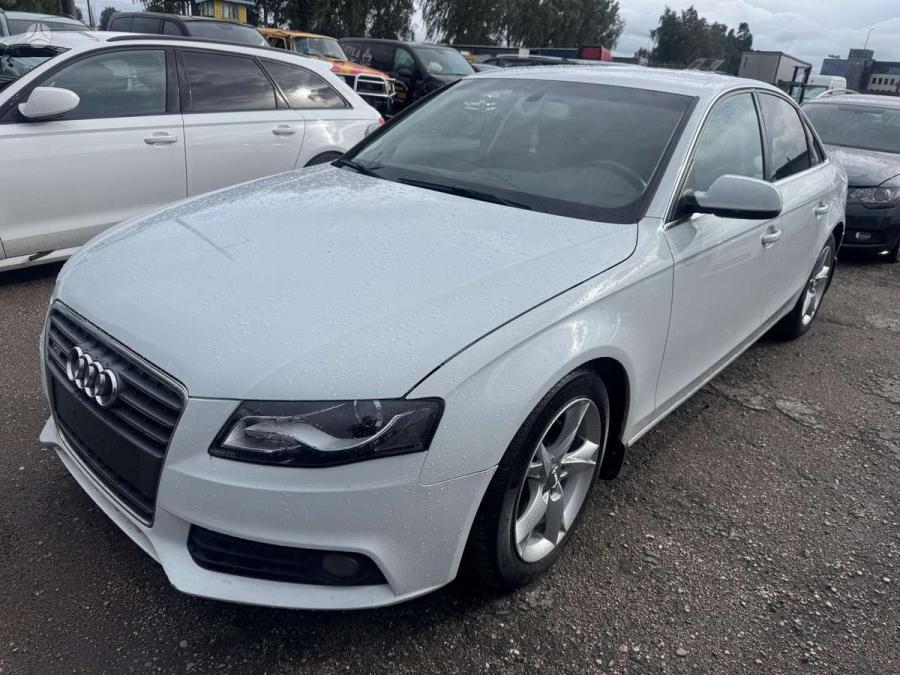 White Audi A4 2011 in Marijampole, with an engine capacity of 1.97 L and mileage of 286 thousand km for 4800 €, photo 1 on AUTOMOTO.COM.LV