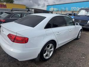 White Audi A4 2011 in Marijampole, with an engine capacity of 1.97 L and mileage of 286 thousand km for 4800 €, photo 4 on AUTOMOTO.COM.LV
