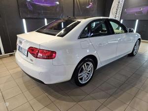White Audi A4 2011 in Vilnius, with an engine capacity of 1.98 L and mileage of 172 thousand km for 5200 €, photo 6 on AUTOMOTO.COM.LV