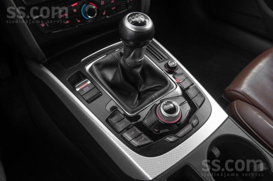 Balts Audi A4 2011 Rīga, ar dzinēja tilpumu 1.80 L un nobraukumu 192 tūkst. km par 7490 €, foto 23 vietnē AUTOMOTO.COM.LV
