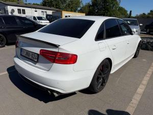 Balts Audi A4 2012 Ukmergė, ar dzinēja tilpumu 1.80 L un nobraukumu 167 tūkst. km par 4650 €, foto 4 vietnē AUTOMOTO.COM.LV