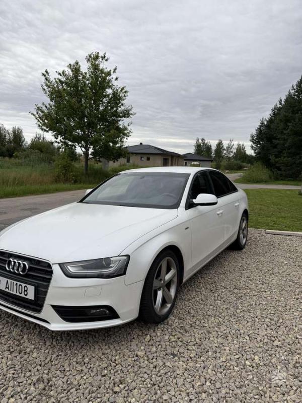 Balts Audi A4 2012 Panevēža, ar dzinēja tilpumu 1.97 L un nobraukumu 244 tūkst. km par 4200 €, foto 1 vietnē AUTOMOTO.COM.LV