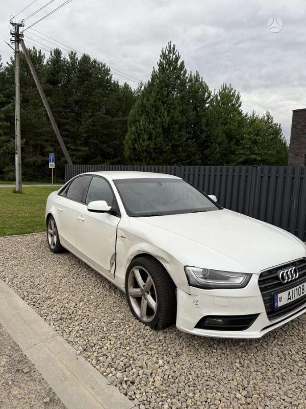 Balts Audi A4 2012 Panevēža, ar dzinēja tilpumu 1.97 L un nobraukumu 244 tūkst. km par 4200 €, foto 10 vietnē AUTOMOTO.COM.LV