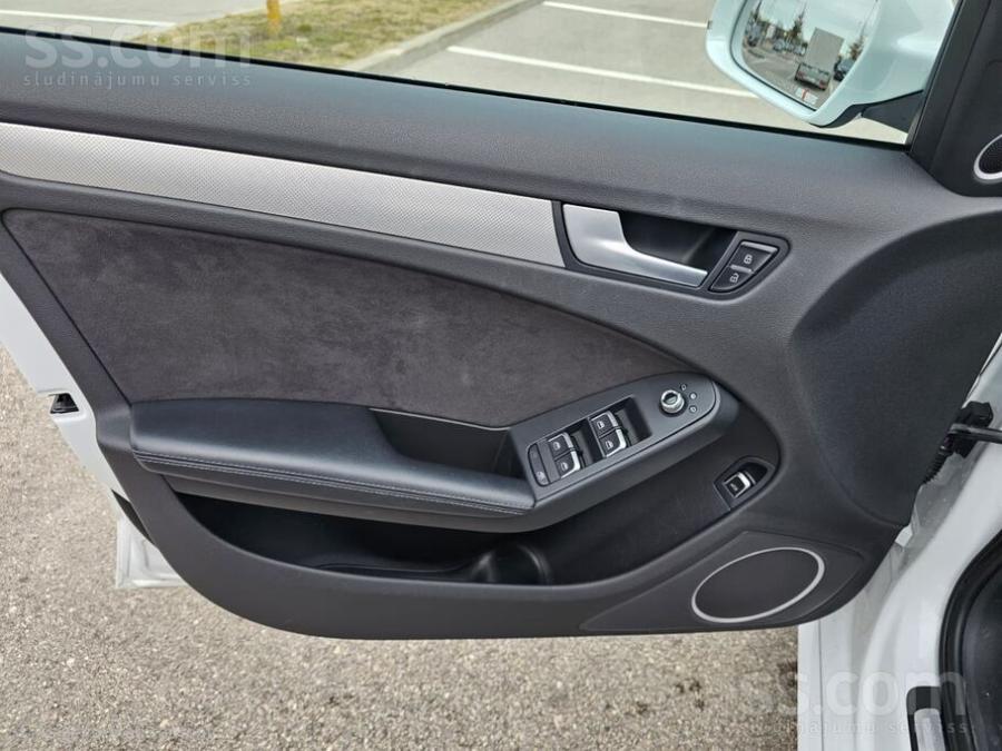 Balts Audi A4 2015 Rīga, ar dzinēja tilpumu 1.80 L un nobraukumu 90 tūkst. km par 13700 €, foto 13 vietnē AUTOMOTO.COM.LV