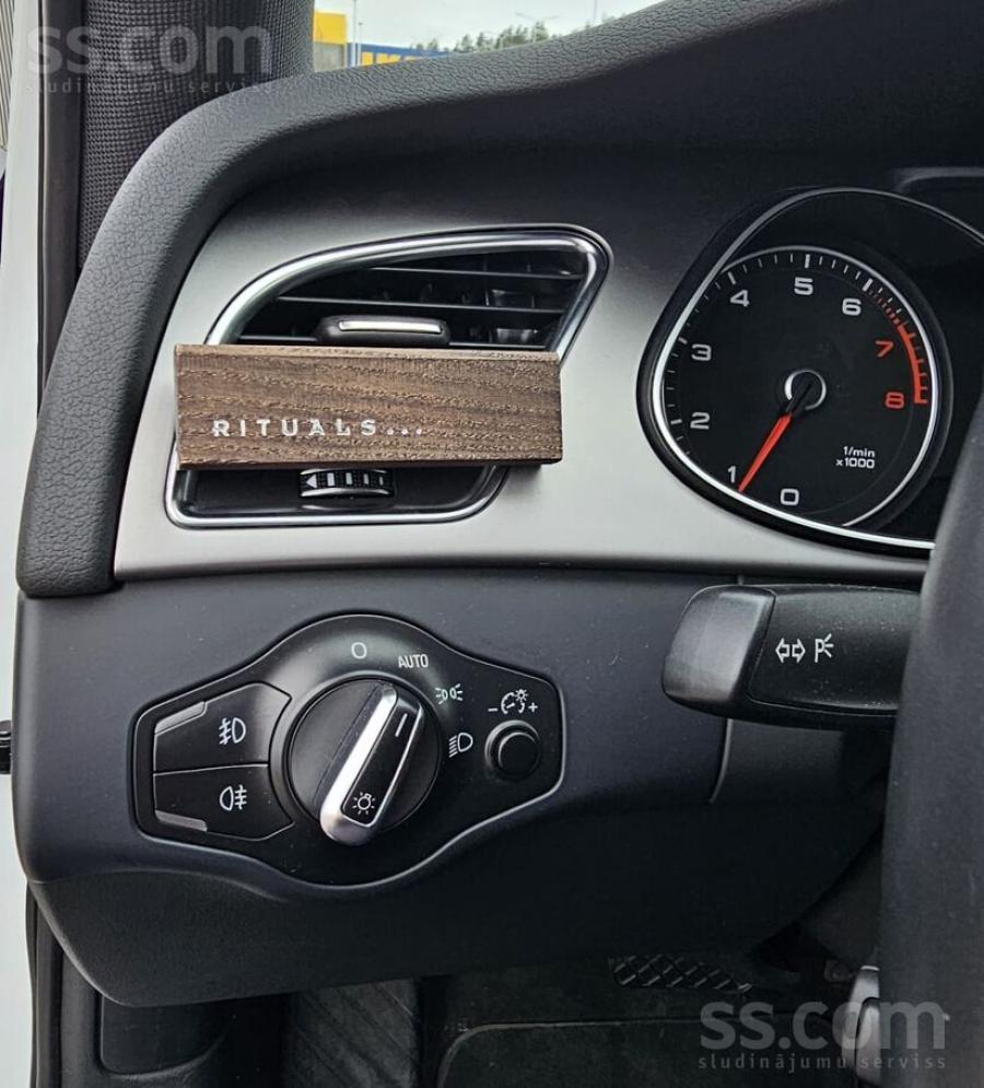 Balts Audi A4 2015 Rīga, ar dzinēja tilpumu 1.80 L un nobraukumu 90 tūkst. km par 13700 €, foto 15 vietnē AUTOMOTO.COM.LV