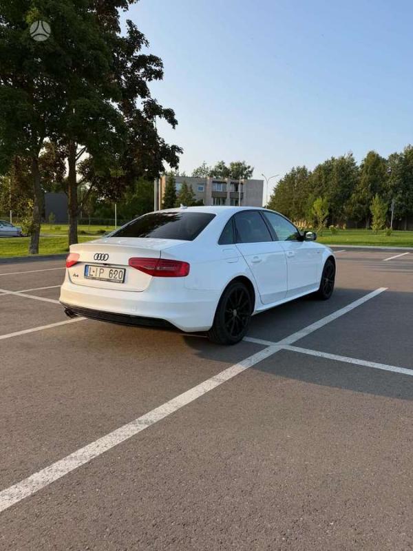 Balts Audi A4 2016 Kauņa, ar dzinēja tilpumu 1.98 L un nobraukumu 168 tūkst. km par 10000 €, foto 5 vietnē AUTOMOTO.COM.LV