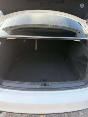 White Audi A4 2016 in Kaunas, with an engine capacity of 1.98 L and mileage of 168 thousand km for 10000 €, photo 14 on AUTOMOTO.COM.LV