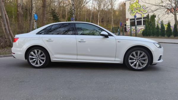 White Audi A4 2017 in Vilnius, with an engine capacity of 2.00 L and mileage of 160 thousand km for 14400 €, photo 9 on AUTOMOTO.COM.LV