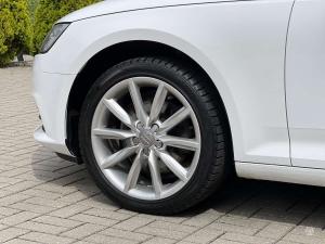 White Audi A4 2017 in Kedainiai, with an engine capacity of 1.97 L and mileage of 313 thousand km for 10950 €, photo 14 on AUTOMOTO.COM.LV
