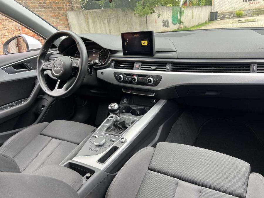 White Audi A4 2017 in Kedainiai, with an engine capacity of 1.97 L and mileage of 313 thousand km for 10950 €, photo 40 on AUTOMOTO.COM.LV