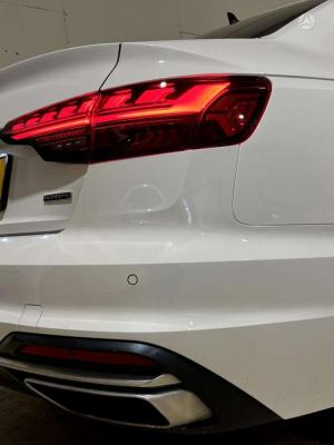 White Audi A4 2021 in Klaipeda, with an engine capacity of 1.98 L and mileage of 104 thousand km for 21800 €, photo 12 on AUTOMOTO.COM.LV