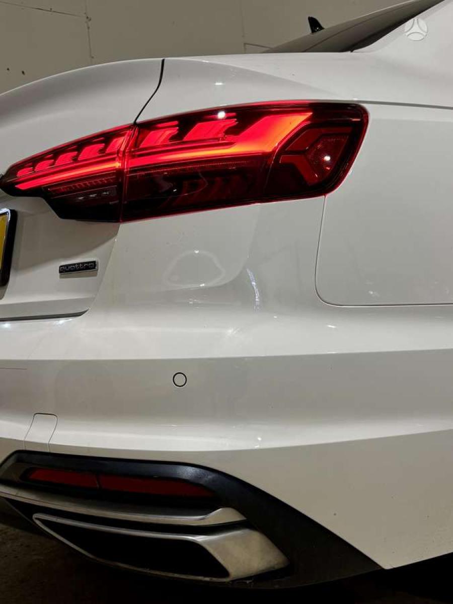 White Audi A4 2021 in Klaipeda, with an engine capacity of 1.98 L and mileage of 104 thousand km for 21800 €, photo 12 on AUTOMOTO.COM.LV