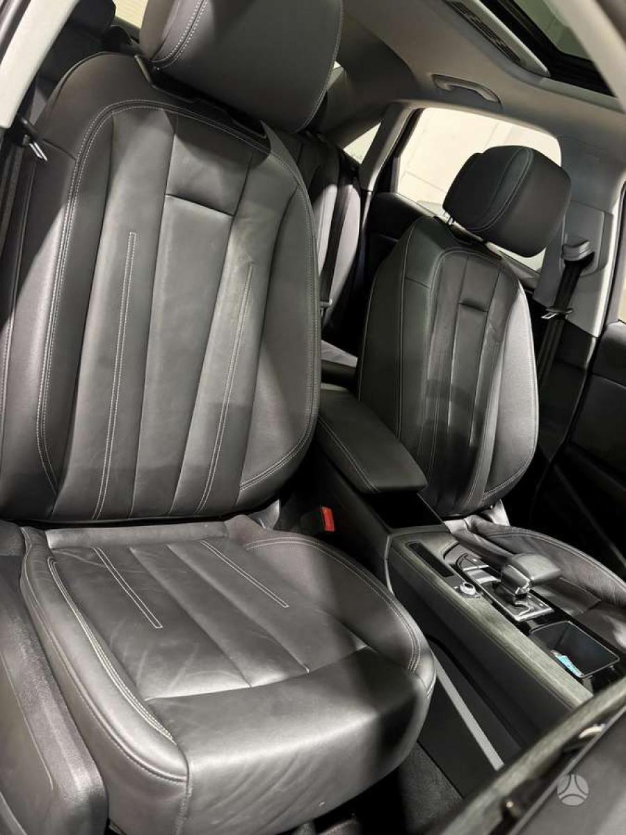 White Audi A4 2021 in Klaipeda, with an engine capacity of 1.98 L and mileage of 104 thousand km for 21800 €, photo 14 on AUTOMOTO.COM.LV
