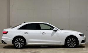 White Audi A4 2021 in Klaipeda, with an engine capacity of 1.98 L and mileage of 104 thousand km for 21800 €, photo 26 on AUTOMOTO.COM.LV