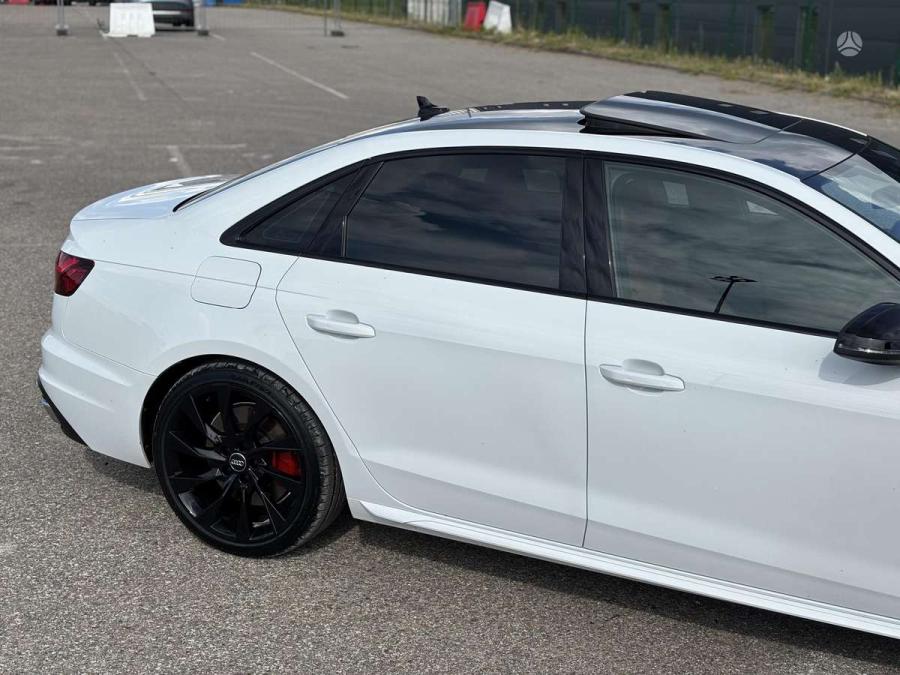 Balts Audi A4 2021 Viļņa, ar dzinēja tilpumu 1.98 L un nobraukumu 122 tūkst. km par 25850 €, foto 22 vietnē AUTOMOTO.COM.LV