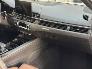 Balts Audi A4 2021 Viļņa, ar dzinēja tilpumu 1.98 L un nobraukumu 122 tūkst. km par 25850 €, foto 32 vietnē AUTOMOTO.COM.LV