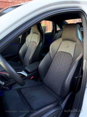 Balts Audi A4 2022 Tallina, ar dzinēja tilpumu 2.00 L un nobraukumu 42 tūkst. km par 31900 €, foto 14 vietnē AUTOMOTO.COM.LV