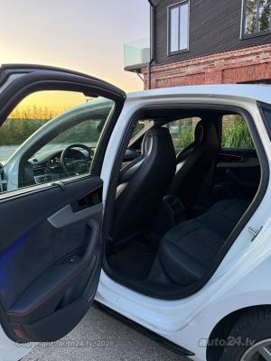 Balts Audi A4 2022 Tallina, ar dzinēja tilpumu 2.00 L un nobraukumu 42 tūkst. km par 31900 €, foto 18 vietnē AUTOMOTO.COM.LV