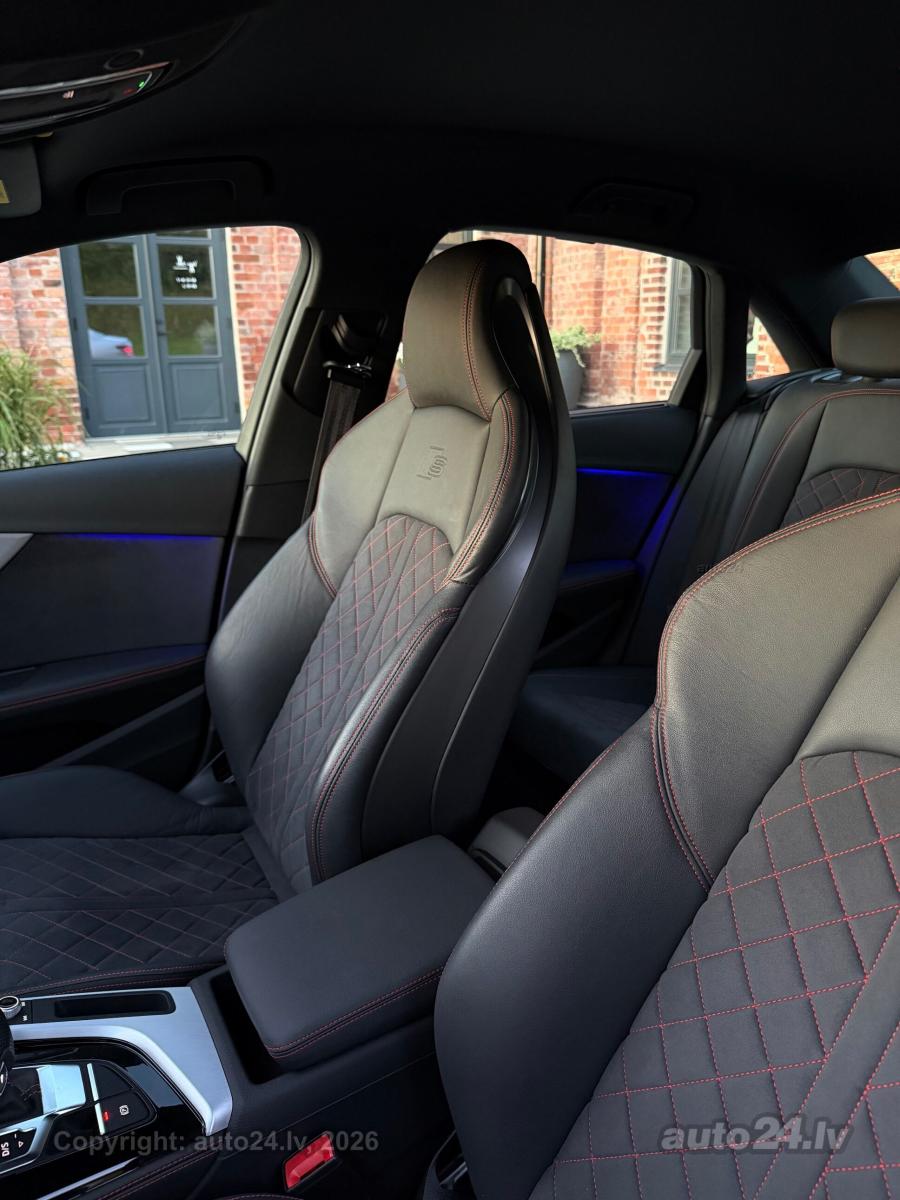 Balts Audi A4 2022 Tallina, ar dzinēja tilpumu 2.00 L un nobraukumu 42 tūkst. km par 31900 €, foto 23 vietnē AUTOMOTO.COM.LV
