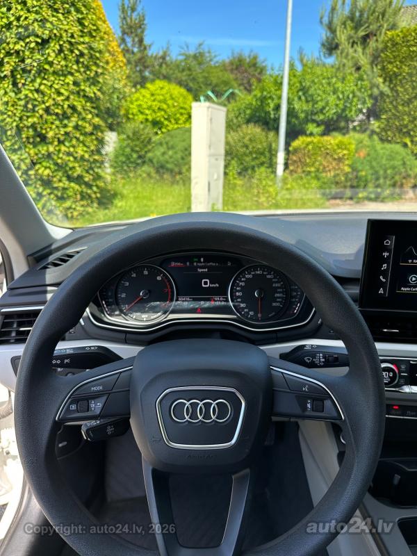 White Audi A4 2023 in Riga, with an engine capacity of 2.00 L and mileage of 61 thousand km for 24000 €, photo 5 on AUTOMOTO.COM.LV