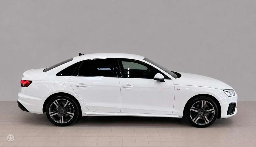 White Audi A4 2023 in Kaunas, with an engine capacity of 1.98 L and mileage of 52 thousand km for 27500 €, photo 4 on AUTOMOTO.COM.LV