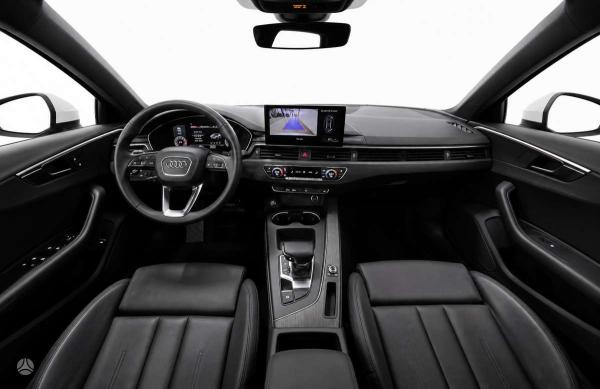 White Audi A4 2023 in Kaunas, with an engine capacity of 1.98 L and mileage of 52 thousand km for 27500 €, photo 5 on AUTOMOTO.COM.LV