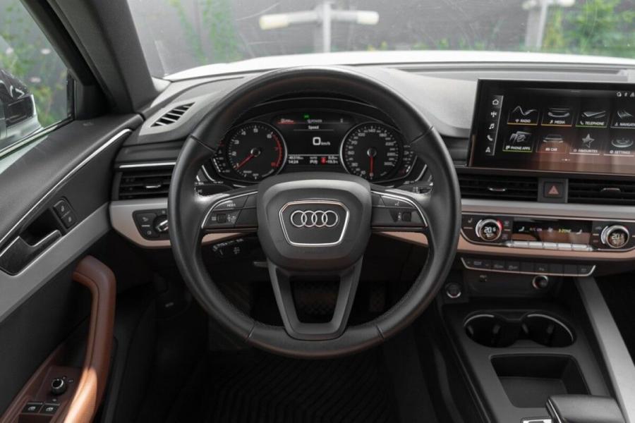 Balts Audi A4 2023 Viļņa, ar dzinēja tilpumu 2.00 L un nobraukumu 46 tūkst. km par 29950 €, foto 13 vietnē AUTOMOTO.COM.LV