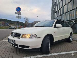 Balts Audi A4 1998 Viļņa, ar dzinēja tilpumu 2.50 L un nobraukumu 207 tūkst. km par 1500 €, foto 3 vietnē AUTOMOTO.COM.LV