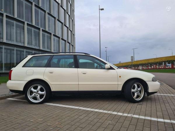 Balts Audi A4 1998 Viļņa, ar dzinēja tilpumu 2.50 L un nobraukumu 207 tūkst. km par 1500 €, foto 8 vietnē AUTOMOTO.COM.LV