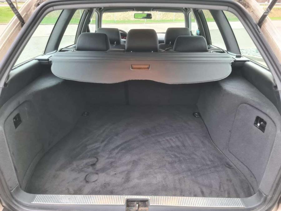 Balts Audi A4 1998 Viļņa, ar dzinēja tilpumu 2.50 L un nobraukumu 207 tūkst. km par 1500 €, foto 18 vietnē AUTOMOTO.COM.LV