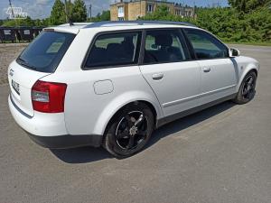 White Audi A4 2001 in Vilnius, with an engine capacity of 2.50 L and mileage of 374 thousand km for 1200 €, photo 8 on AUTOMOTO.COM.LV