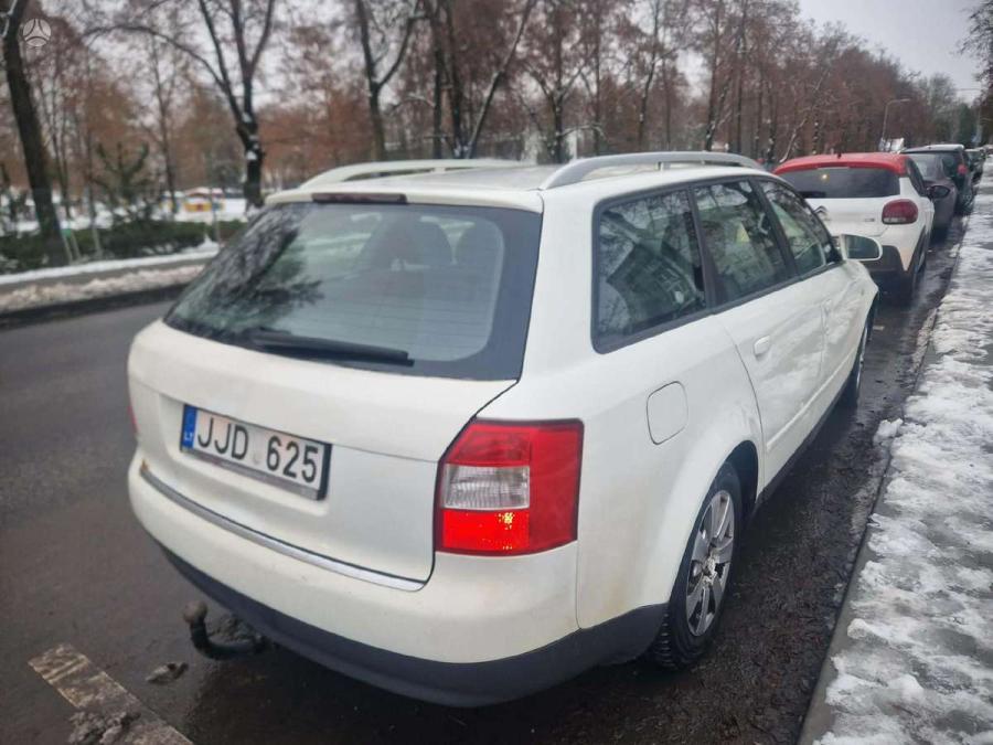 White Audi A4 2003 in Radviliskis, with an engine capacity of 1.89 L and mileage of 415 thousand km for 1250 €, photo 5 on AUTOMOTO.COM.LV