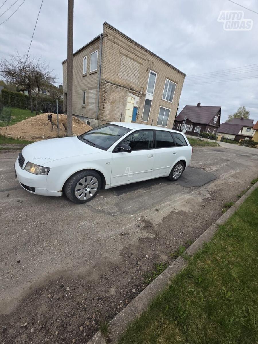 White Audi A4 2003 in Vilnius, with an engine capacity of 2.50 L and mileage of 4 thousand km for 900 €, photo 1 on AUTOMOTO.COM.LV