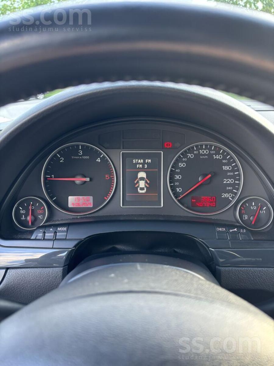 Balts Audi A4 2004 Rīga, ar dzinēja tilpumu 1.90 L un nobraukumu 407 tūkst. km par 1850 €, foto 11 vietnē AUTOMOTO.COM.LV