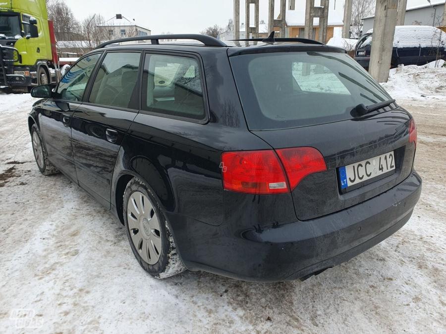 Balts Audi A4 2005 Kauņa, ar dzinēja tilpumu 2.00 L un nobraukumu 350 tūkst. km par 1999 €, foto 3 vietnē AUTOMOTO.COM.LV